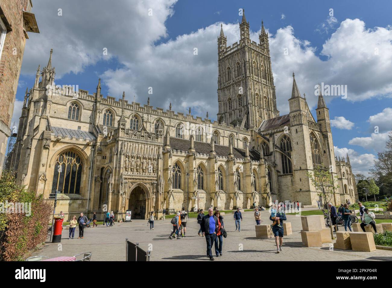 Gloucester cathedral gothic architecture hi-res stock photography and ...