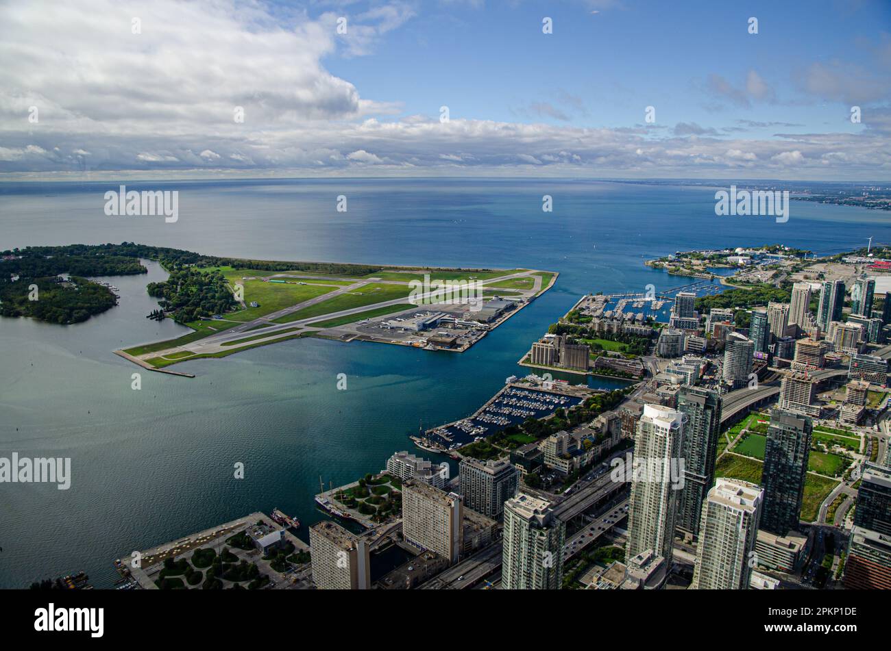 Cn tower from air canada centre hi-res stock photography and images - Alamy