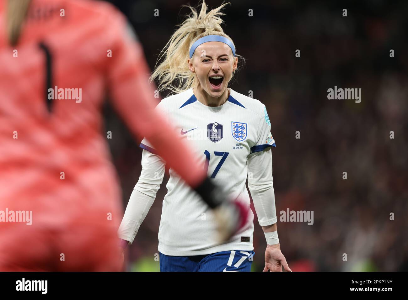Chloe kelly england runs hi-res stock photography and images - Alamy