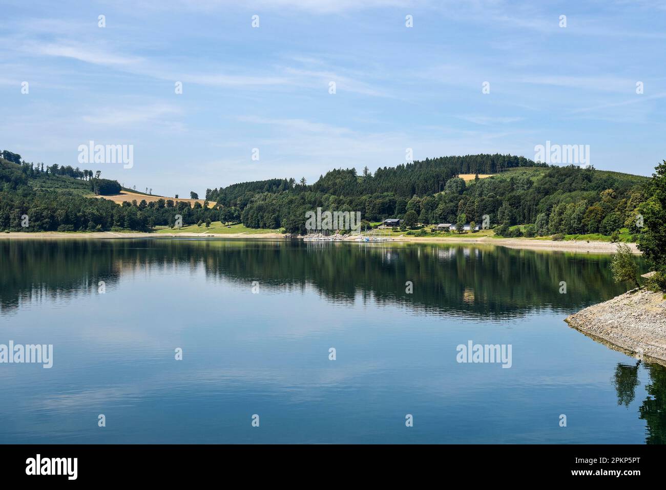 Hennesee reservoir, Berghausen, Meschede, Sauerland, North Rhine ...