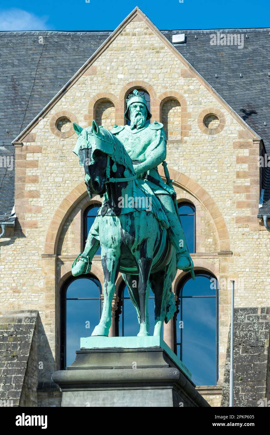 Frederick barbarossa statue hi-res stock photography and images - Alamy