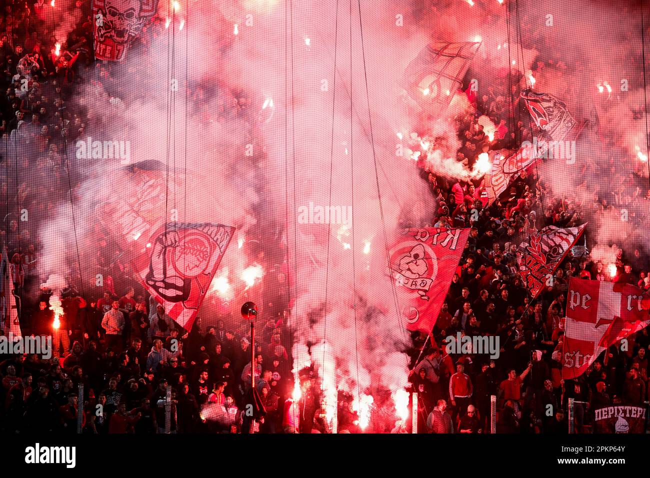 Greek soccer fans hi-res stock photography and images - Alamy