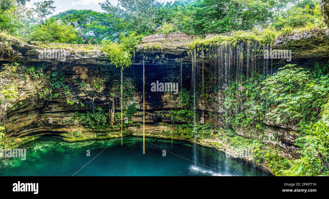 Panoramic view of the water falling from the waterfalls of the subway ...