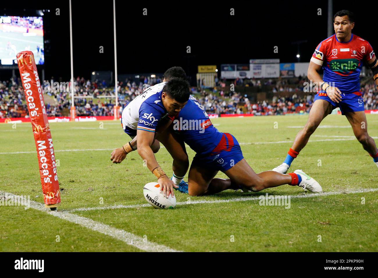Edward Kosi of the Warriors scores a try during the NRL Round 6 match ...