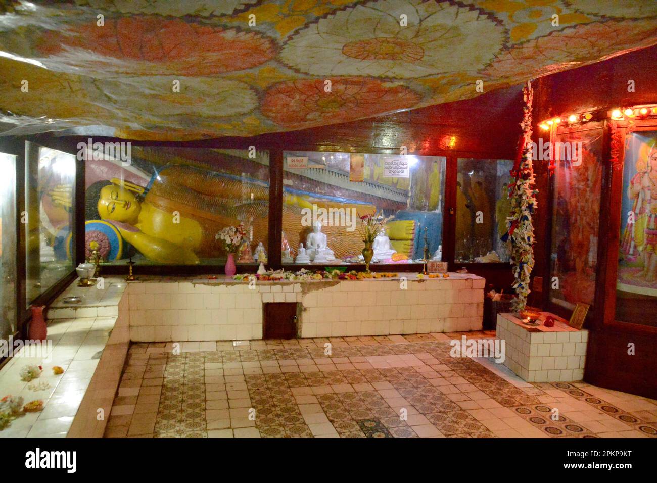 Dowa Temple, Bandarawela, Sri Lanka, Asia Stock Photo - Alamy