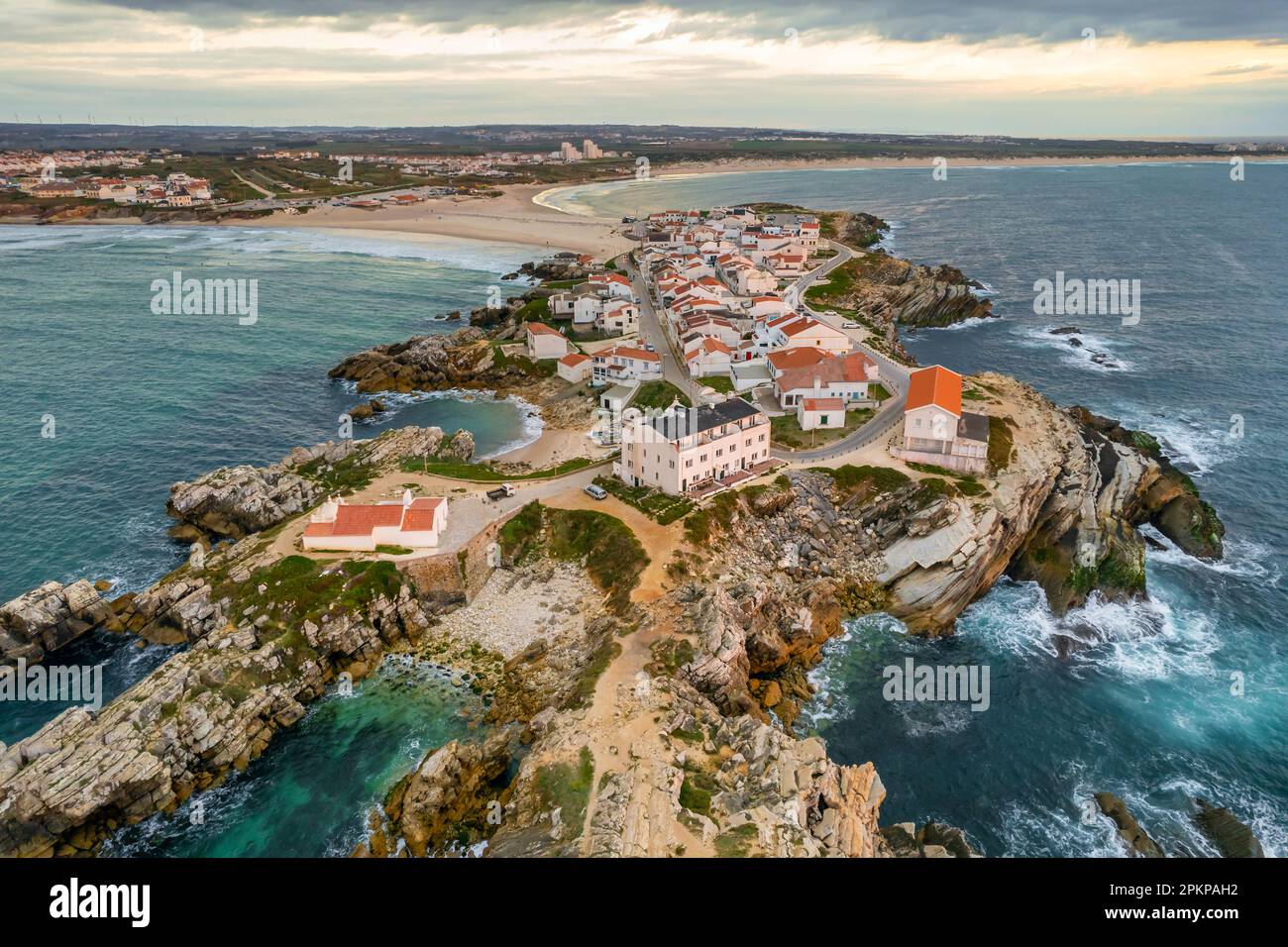Praia do baleal peniche hi-res stock photography and images - Alamy