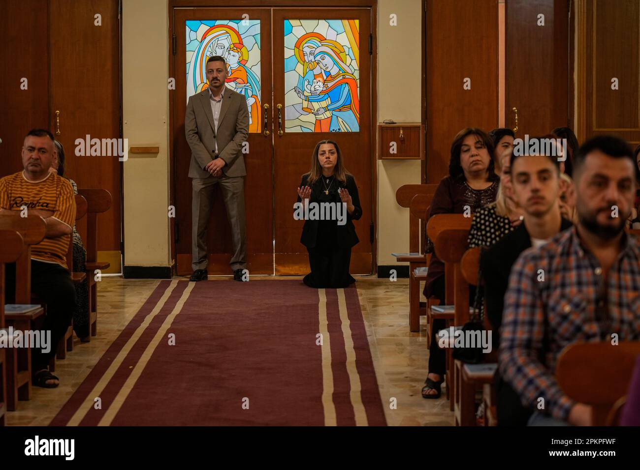 Iraqi Christians attend Easter religious services at Mar Youssif ...