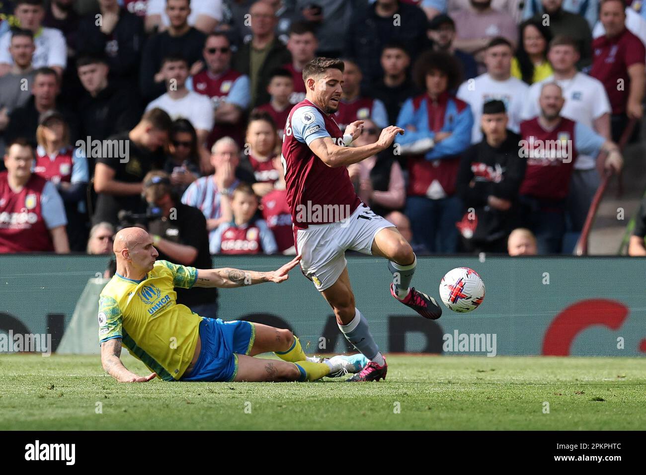Shelvey nottingham forest hi-res stock photography and images - Alamy