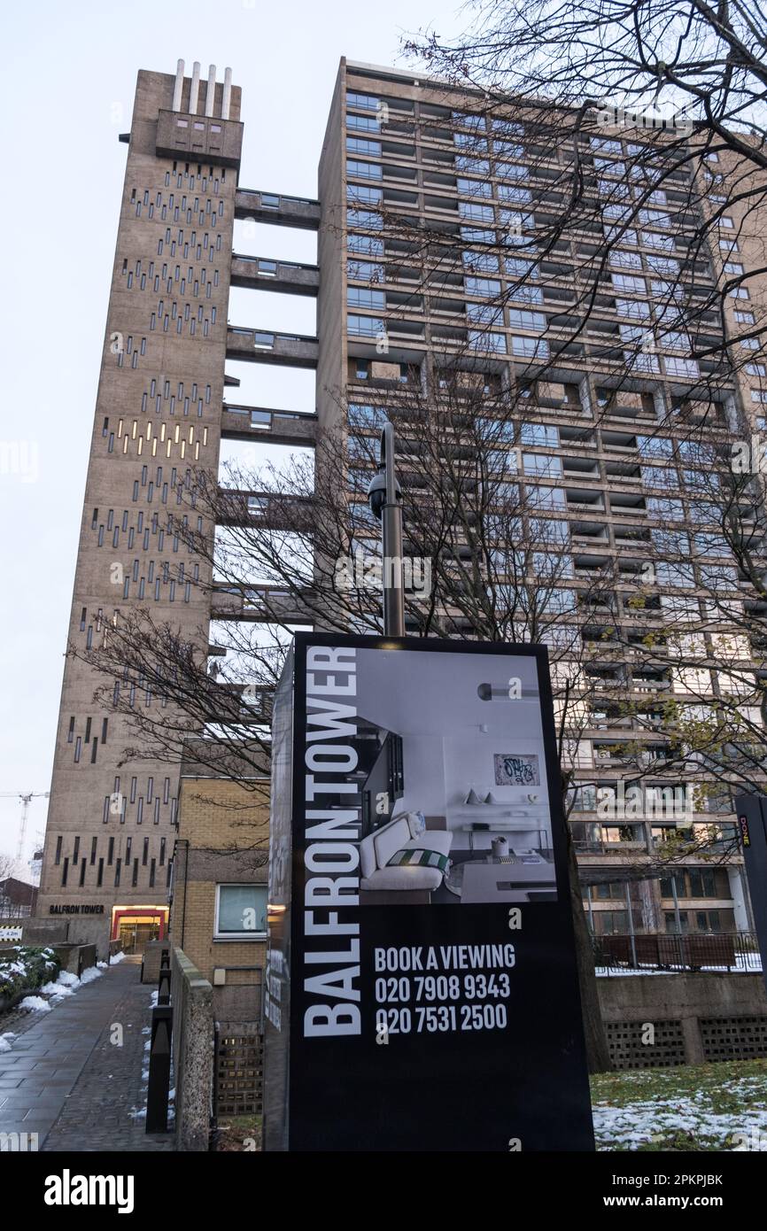 Balfron Tower 26-storey residential building in Poplar, Tower Hamlets ...