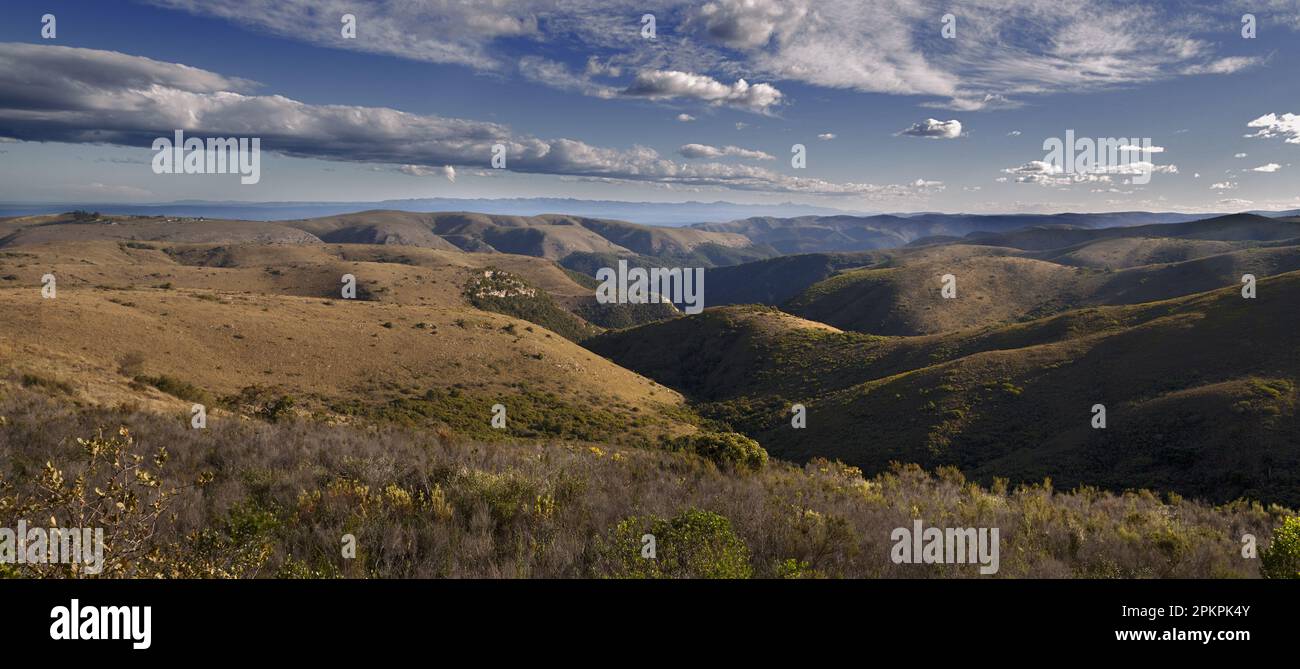 The narrow and steep Suurberg Pass ( Acid Mountain in English ...