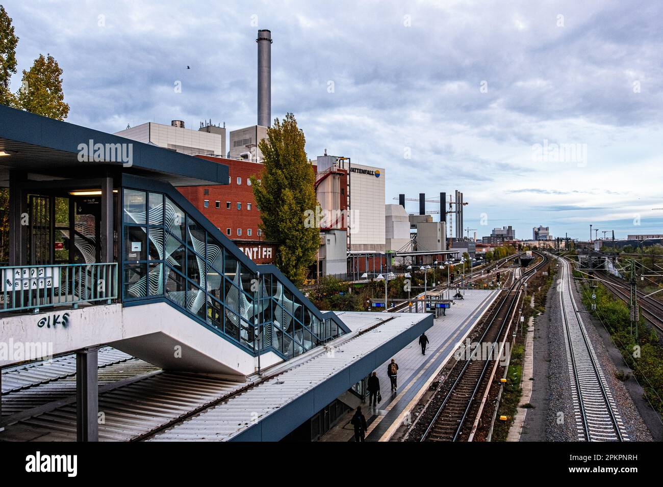 S Westhafen S-bahn railway station serves the S41 & S42 Ringbahn lines ...