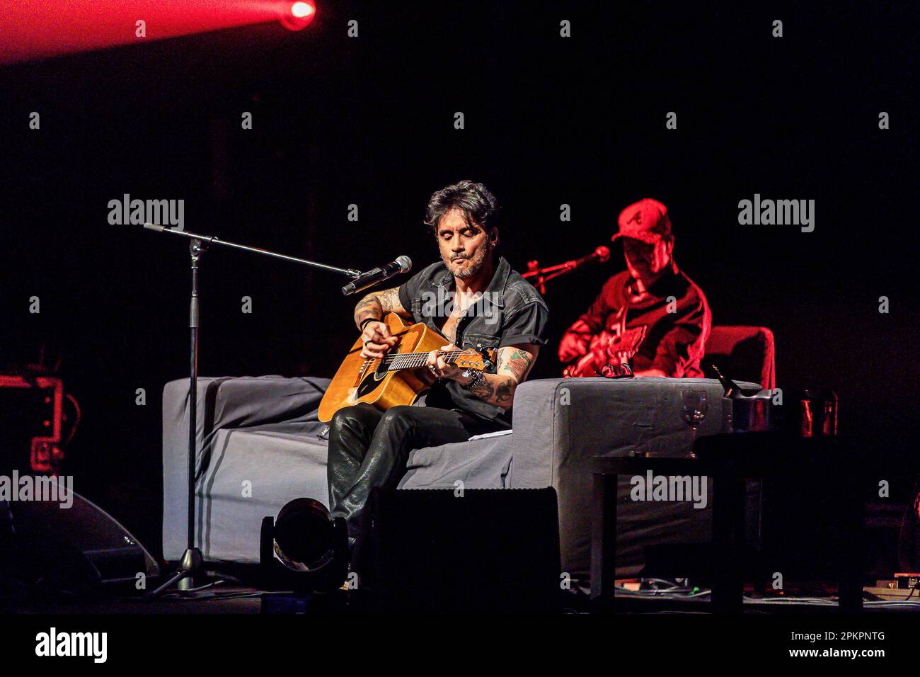 Fabrizio moro live hi-res stock photography and images - Alamy