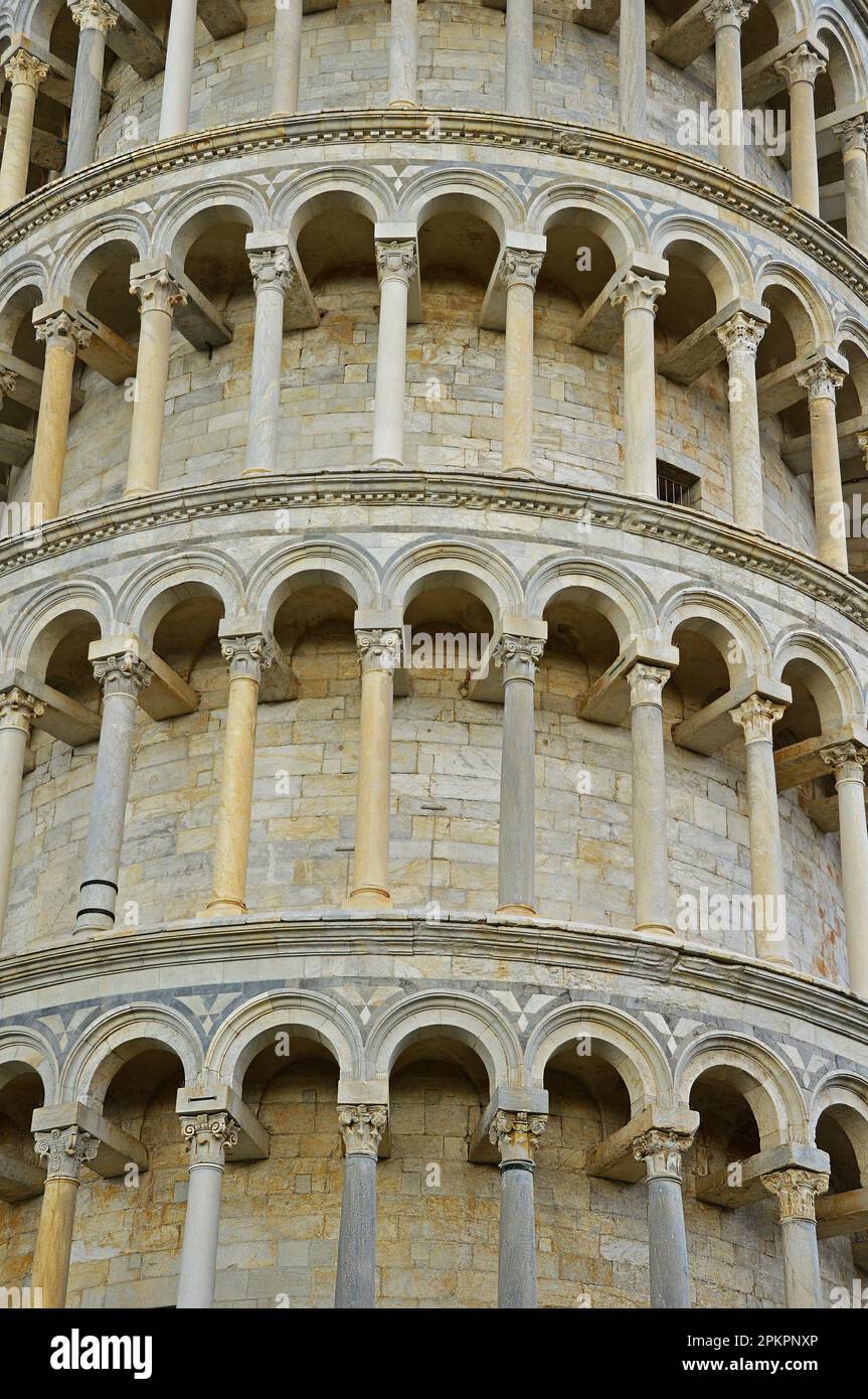 Fragment wall arch tower hi-res stock photography and images - Alamy