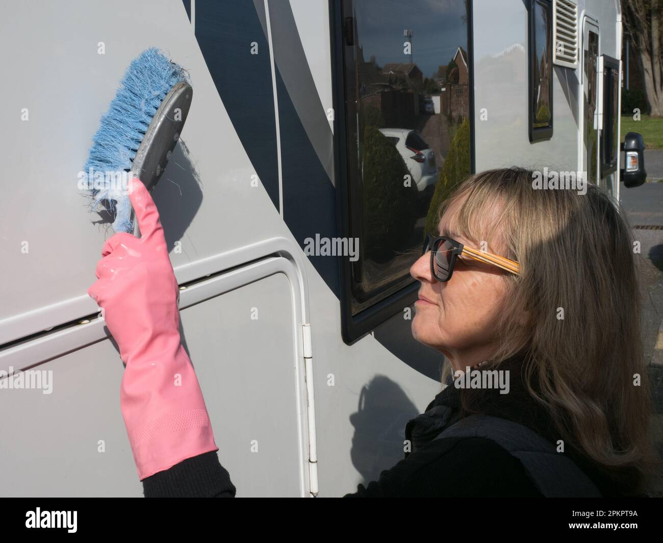 Camera valet hi-res stock photography and images - Alamy