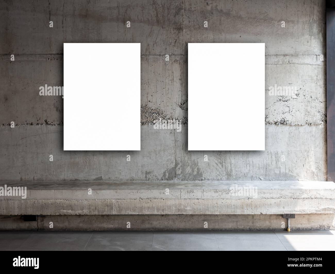 Gallery exhibition double wall hanging hi-res stock photography and ...