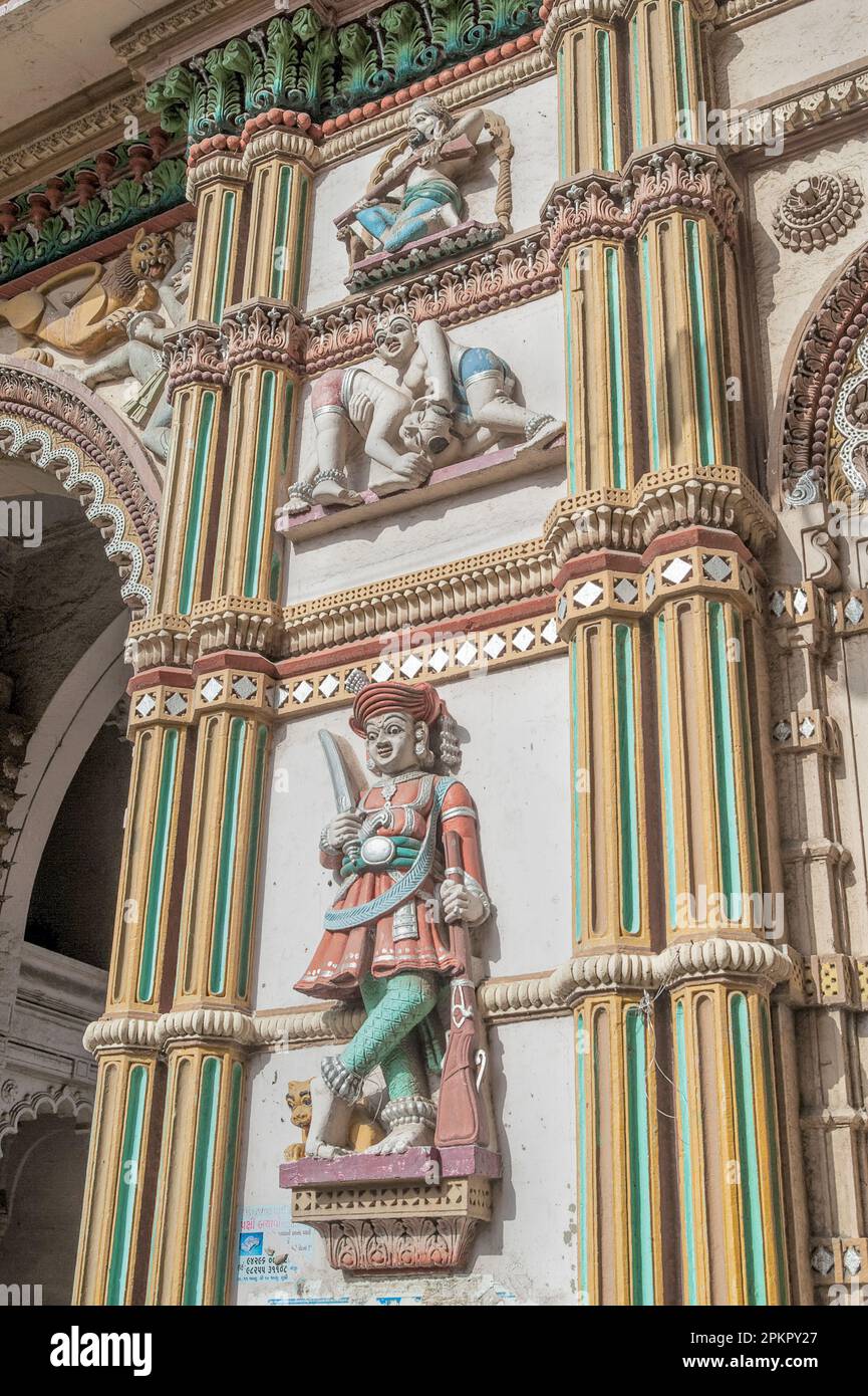 Kalupur swaminarayan temple hi-res stock photography and images - Alamy
