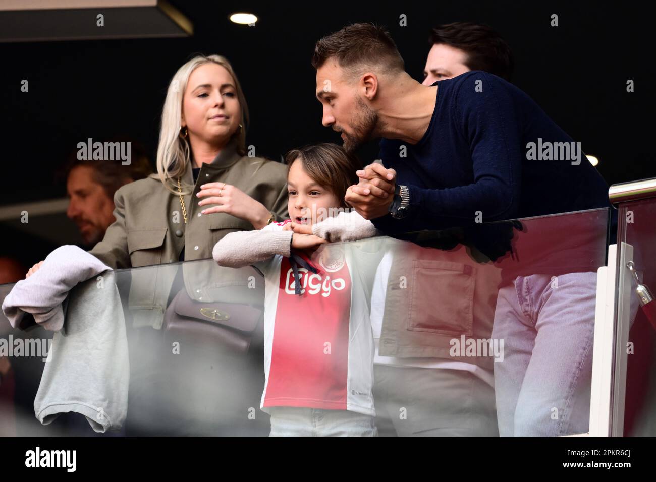 AMSTERDAM - Joy beune and Kjeld Nuis in the stands during the Dutch ...