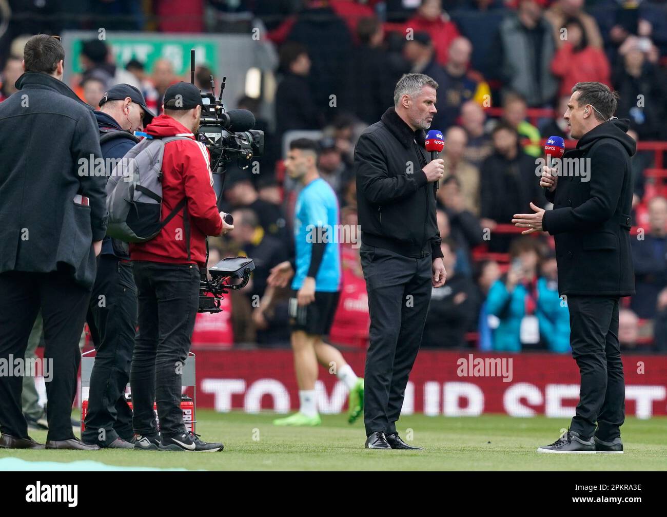 Liverpool, UK. 9th Apr, 2023. Former players and rivals Jamie Carragher ...