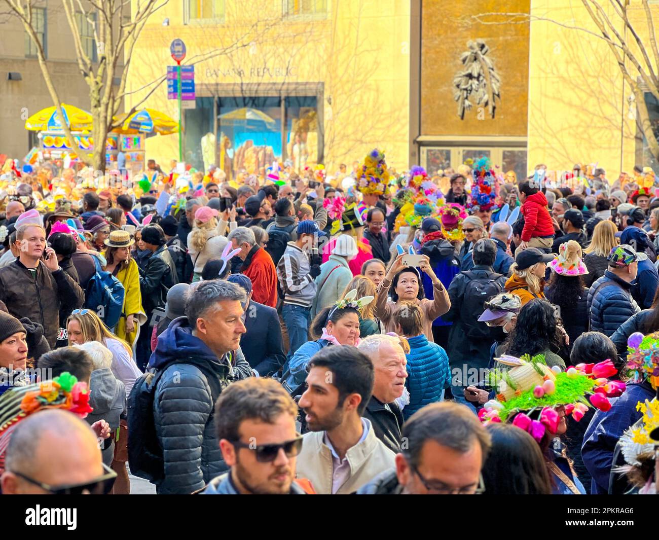 Parade crowd united states faces hi-res stock photography and images ...