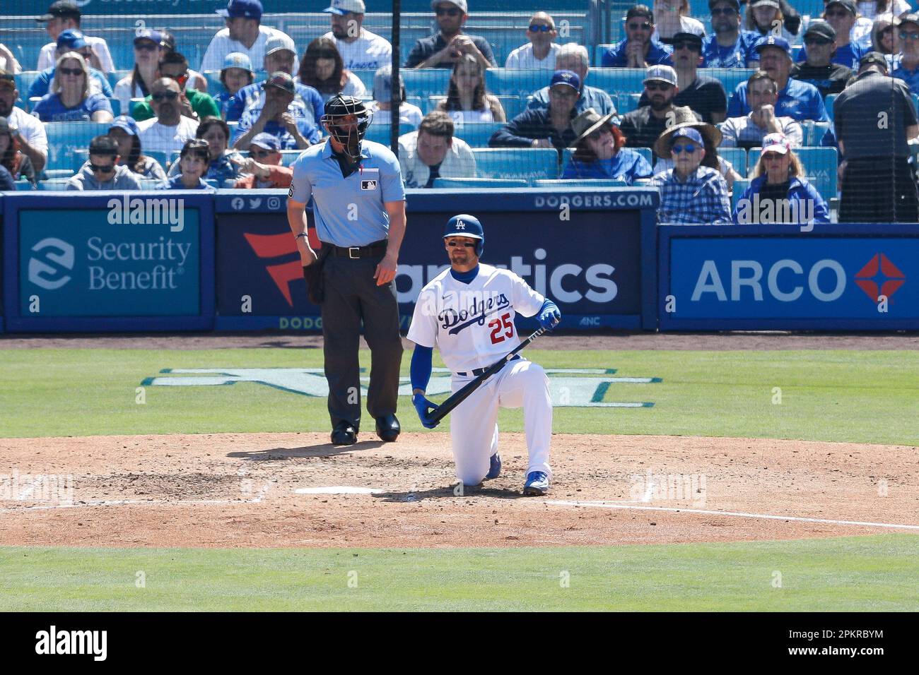 LOS ANGELES, CA - APRIL 02: Los Angeles Dodgers right fielder David ...
