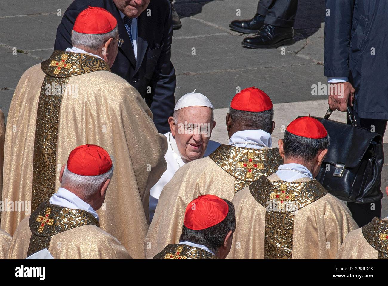 Pope Francis greets the Vatican Cardinals during Easter Mass in St ...