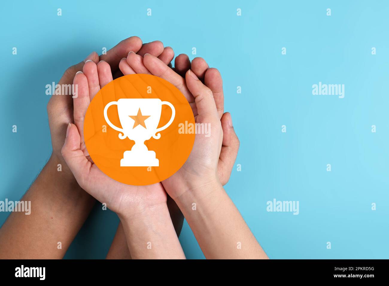 Hands with trophy of winner award icon, Virtual reality and win Stock ...