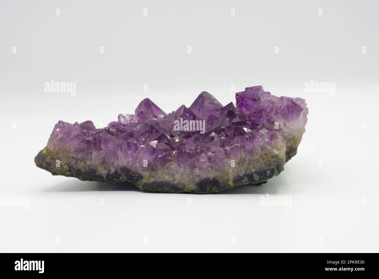Beautiful purple amethyst gemstone hi-res stock photography and images ...