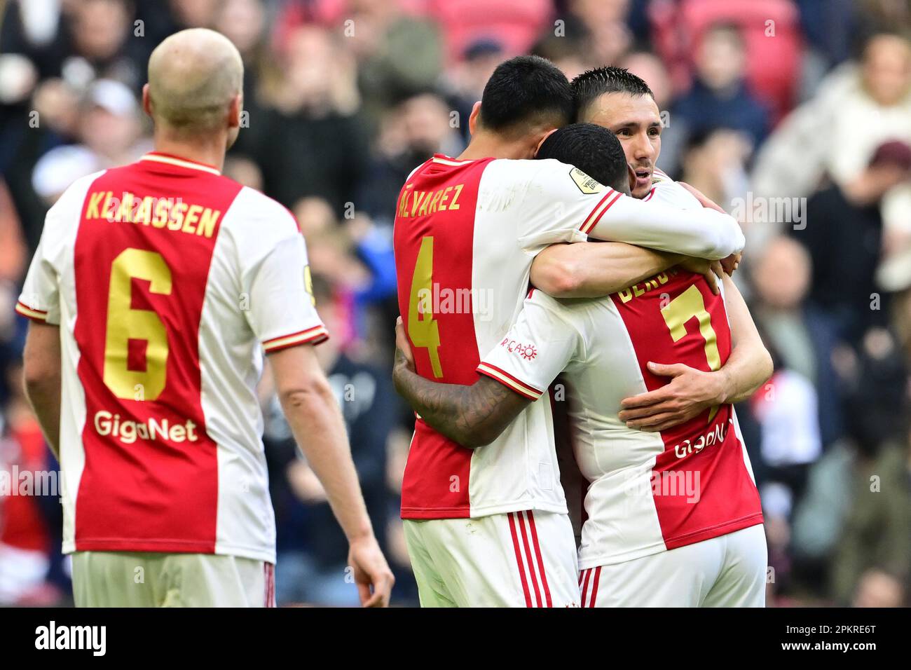AMSTERDAM - (lr) Edson Alvarez of Ajax, Steven Bergwijn of Ajax, Steven Berghuis of Ajax ...