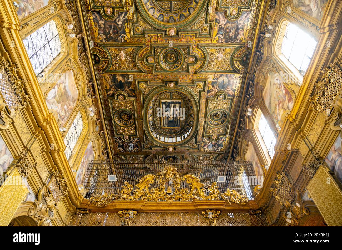 Italien, Neapel, Kirche San Gregorio Armeno, Kassettendecke mit ...