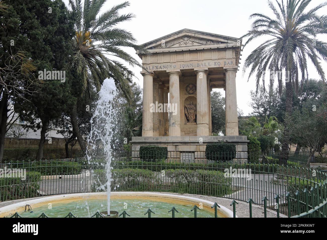 The Lower Barrakka Gardens (Maltese: Il-Barrakka t'Isfel) is a garden ...