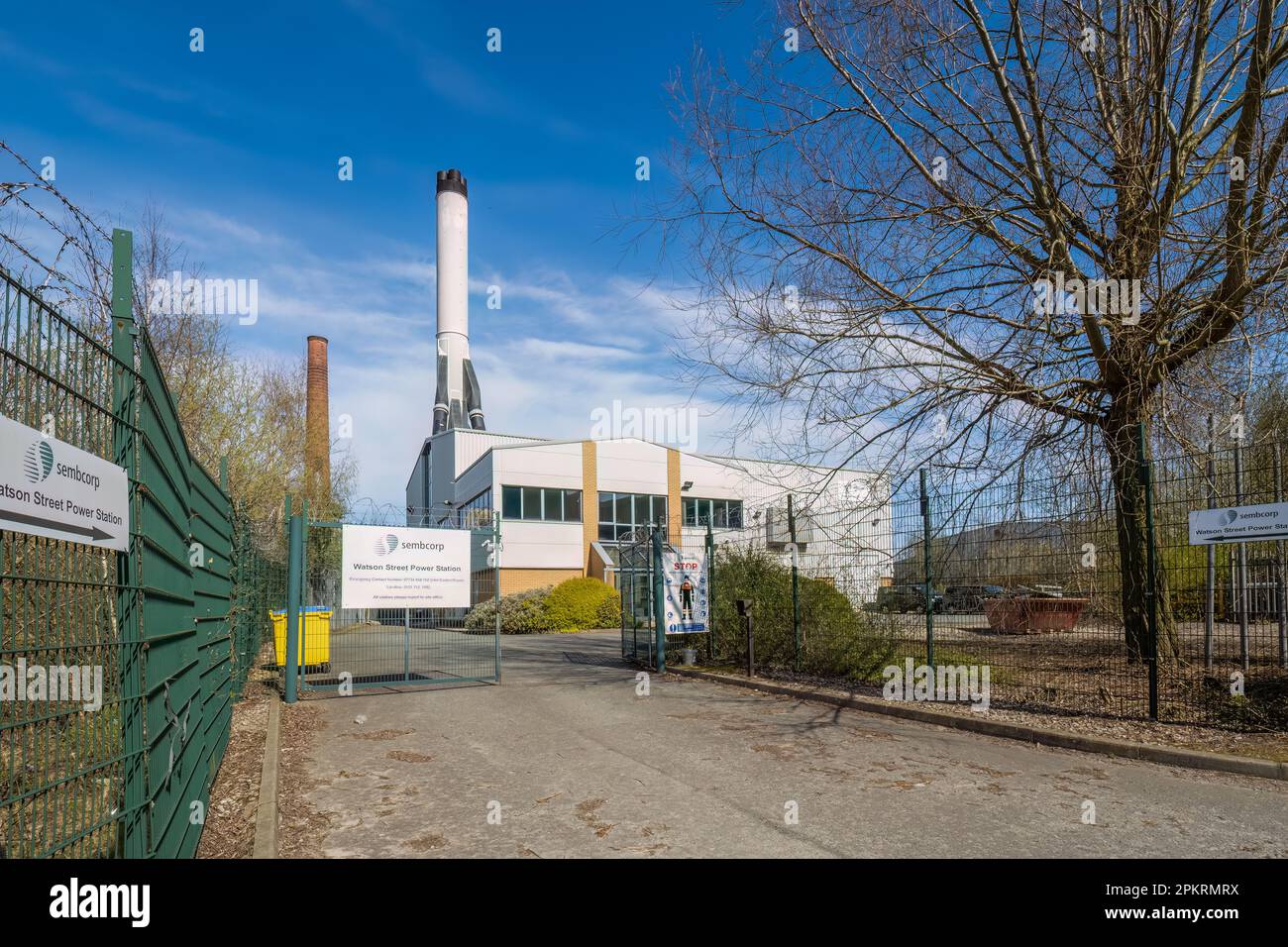 Pilkingtons st helens glass hi-res stock photography and images - Alamy
