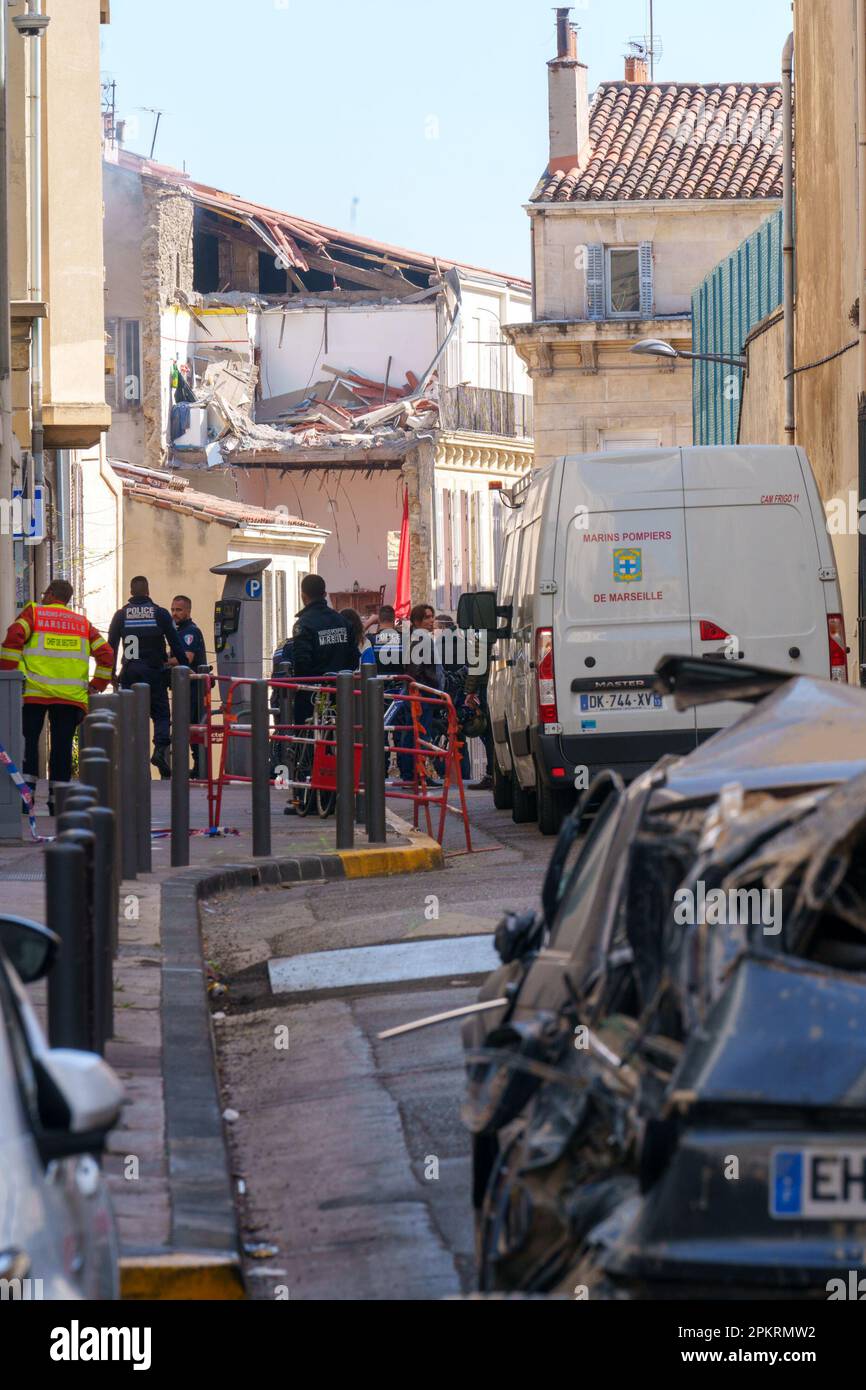 Sylvain Rostaing / Le Pictorium - Building collapse at 17 rue Tivoli in ...