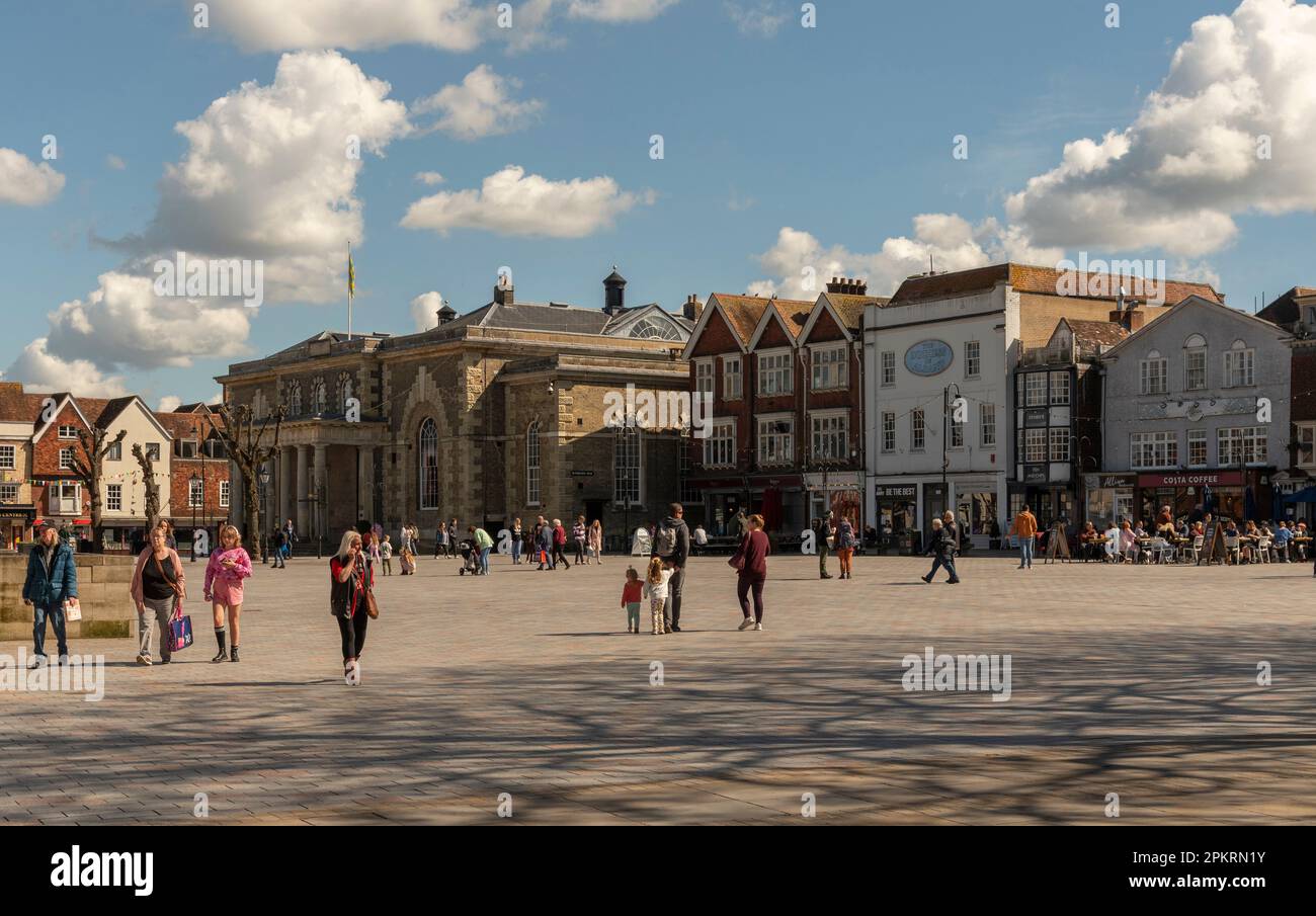 Salisbury, Wiltshire, England, UK. 2023. People walk on Market Place in ...
