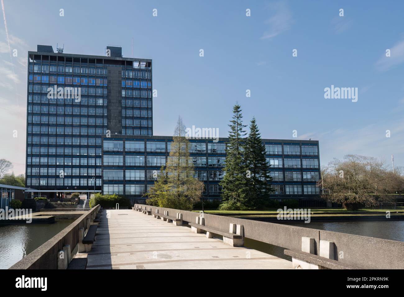 Glass factory pilkington hi-res stock photography and images - Alamy