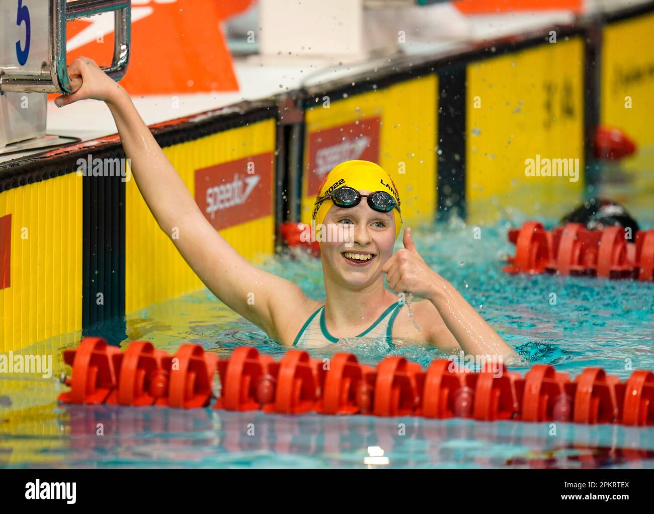 Amelie Blocksidge celebrates winning the Women's 1500m Freestyle Final ...