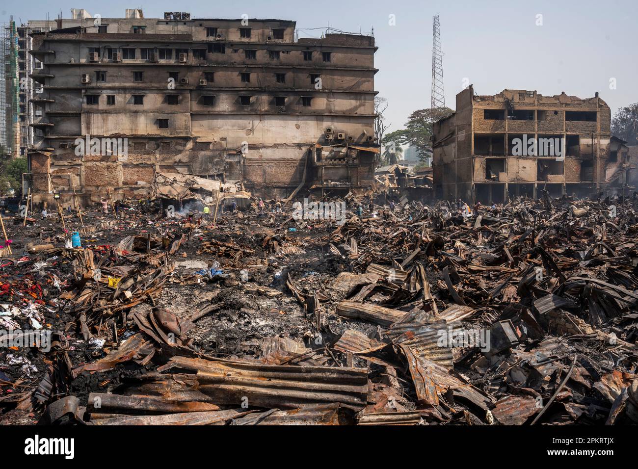 Bangabazar market fire fire has caused extensive damage to the clothing ...