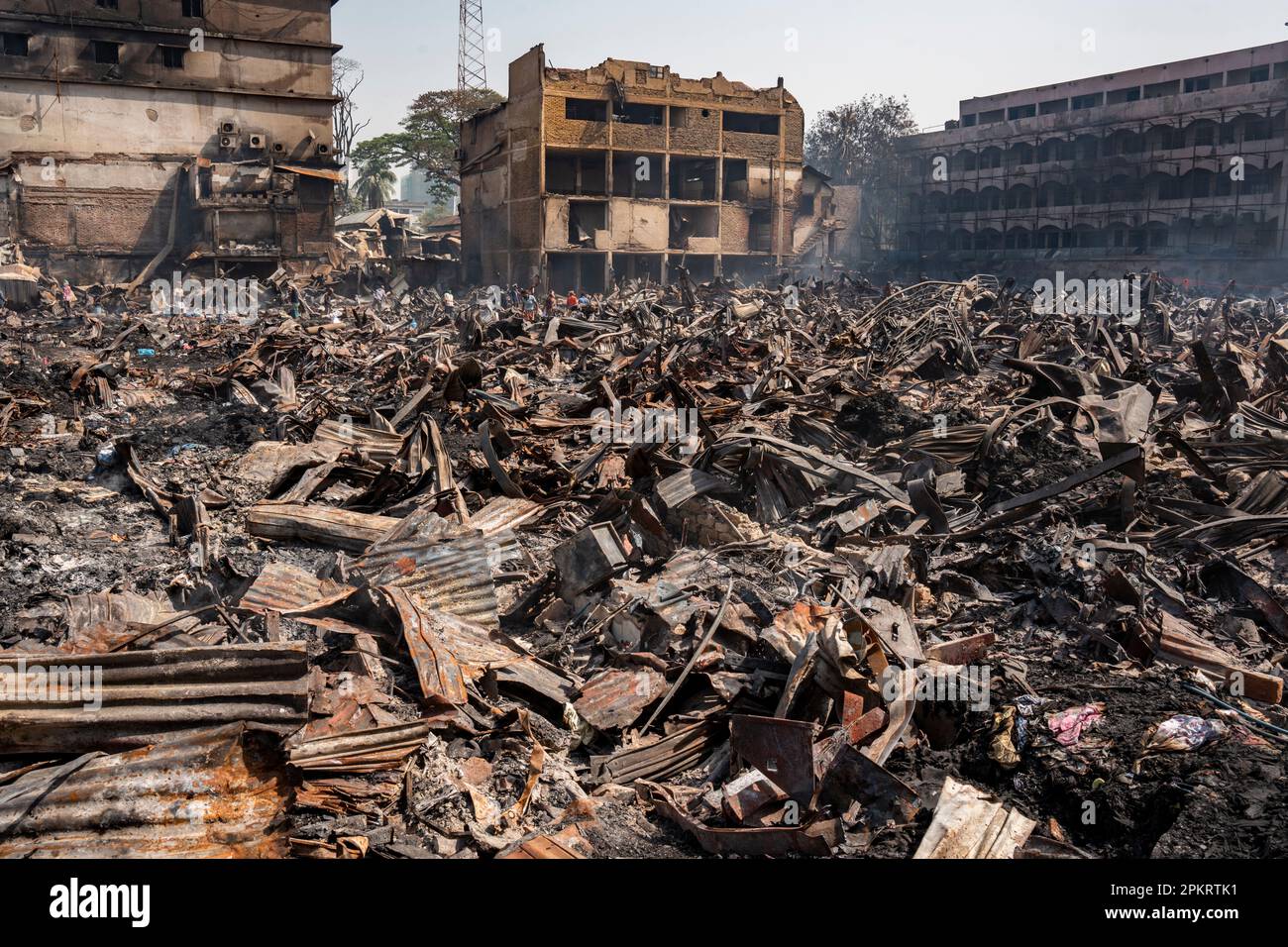 Bangabazar market fire fire has caused extensive damage to the clothing ...