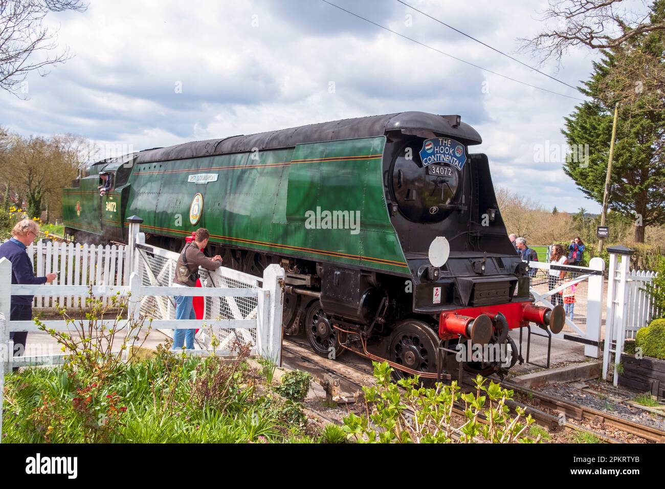 K&ESR, The Hook Continental locomotive 34073, crossing the level ...