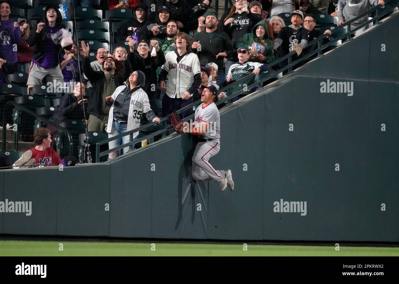 Washington Nationals left fielder Alex Call (17) pursues a foul ball in ...