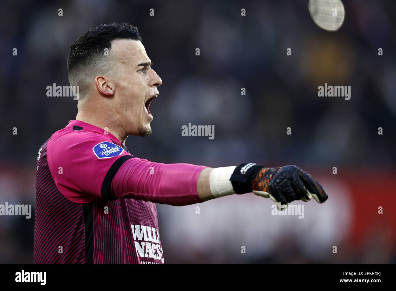 ROTTERDAM - RKC Waalwijk goalkeeper Etienne Vaessen during the Dutch ...