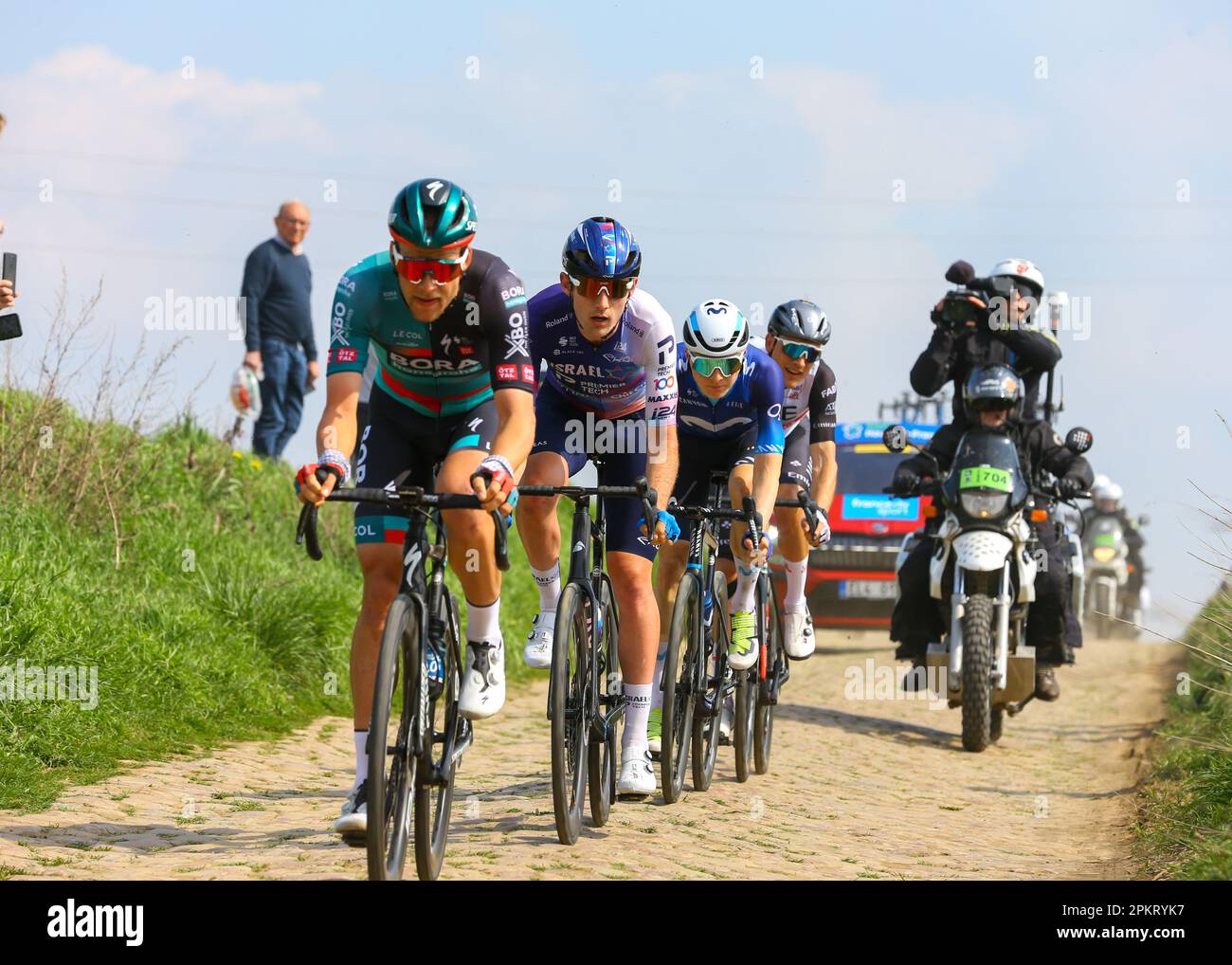 Compeigne, Roubaix, France. 9th April, 2023. the early break away on ...