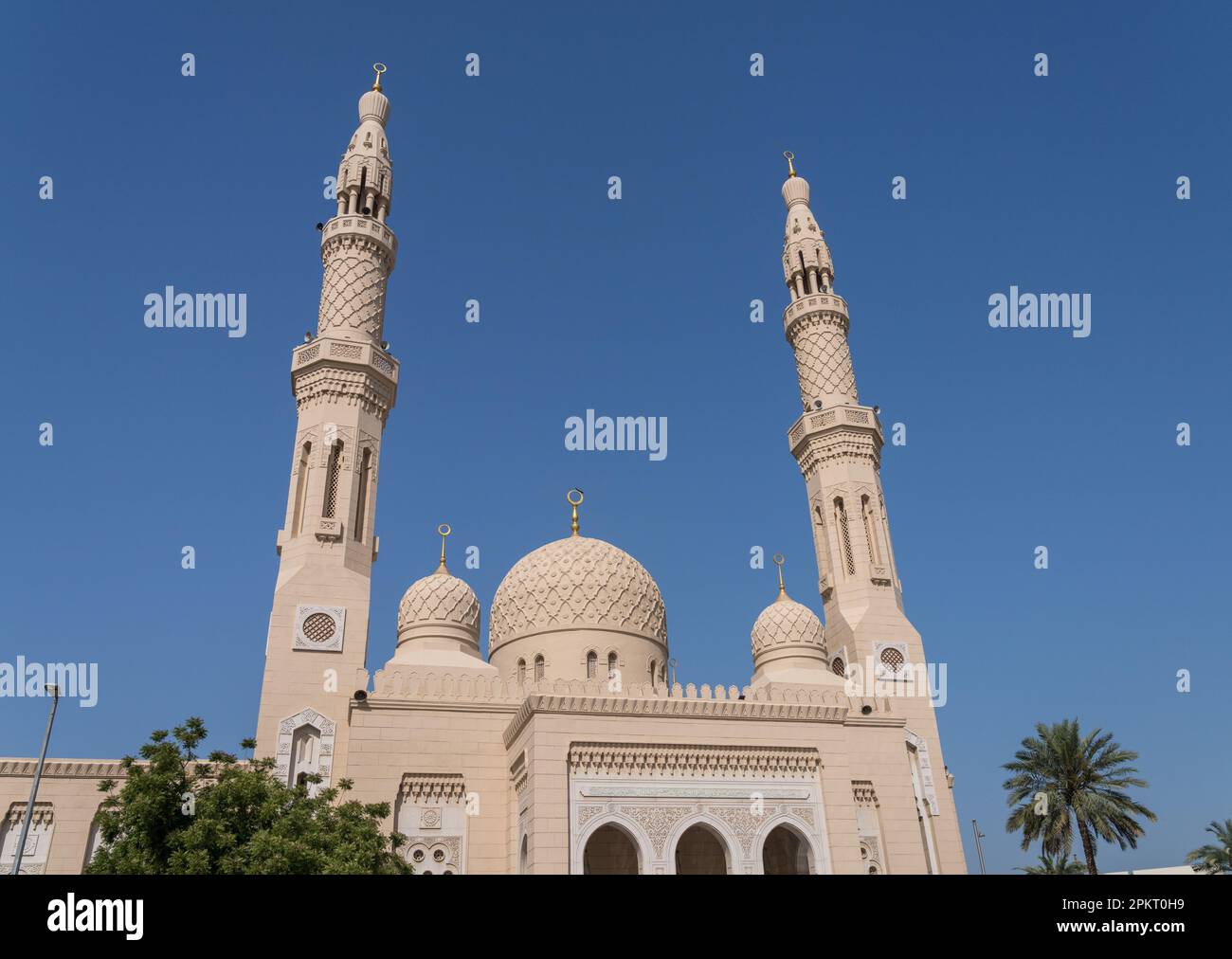 Exterior of the Jumeirah mosque in Dubai, UAE, open for cultural visits ...
