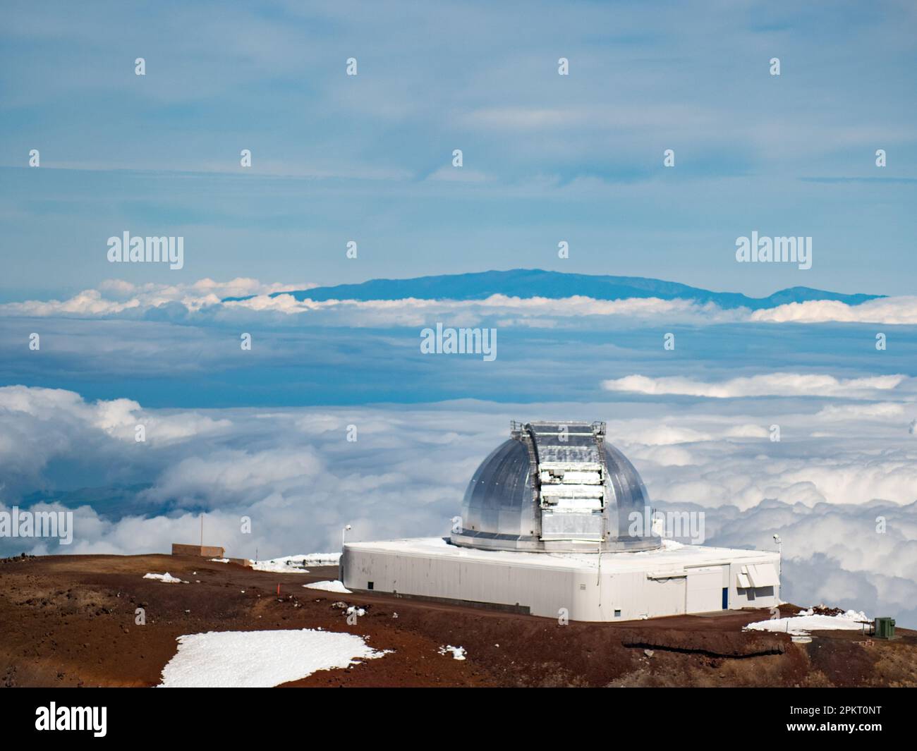 Hawaii night sky observatory hi-res stock photography and images - Alamy
