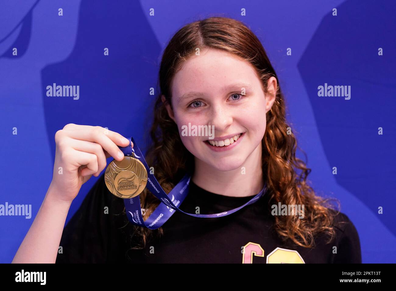 Amelie Blocksidge poses with her gold medal after winning the Women's ...