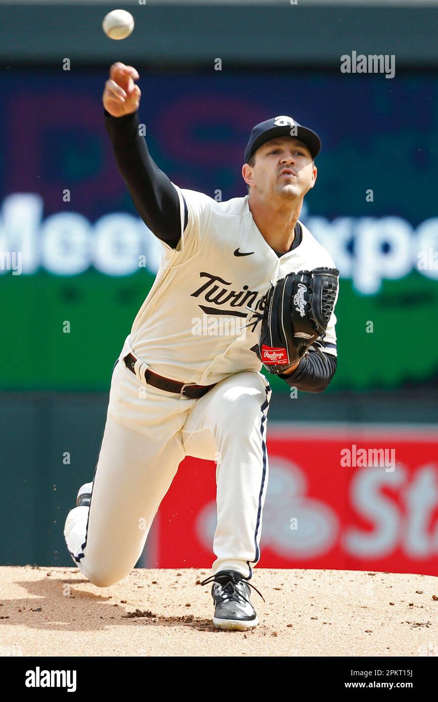 Minnesota Twins starting pitcher Tyler Mahle throws to the Houston ...