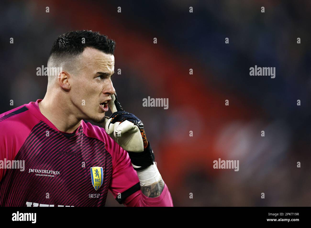 ROTTERDAM - RKC Waalwijk goalkeeper Etienne Vaessen during the Dutch ...