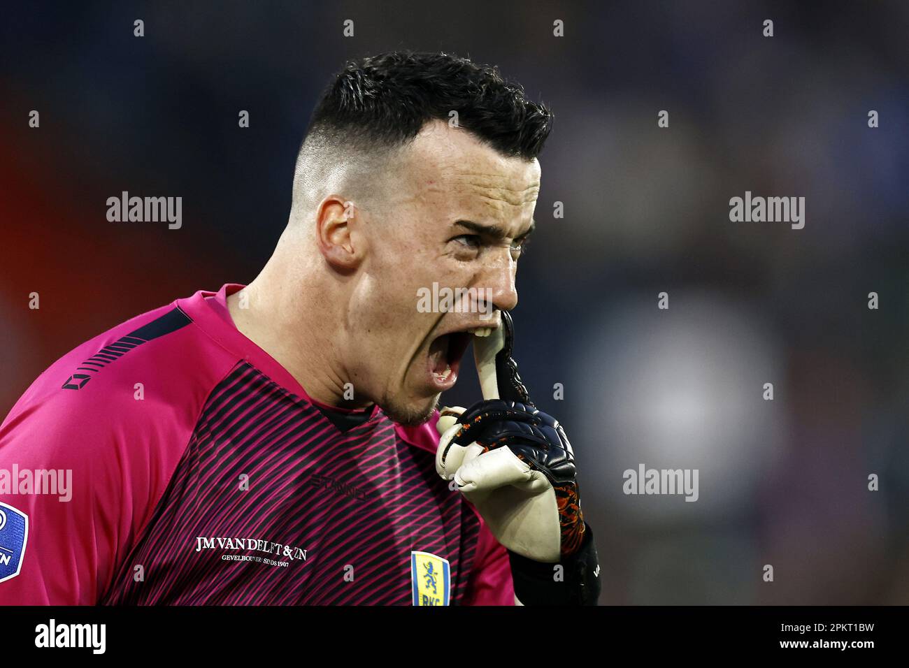 ROTTERDAM - RKC Waalwijk goalkeeper Etienne Vaessen during the Dutch ...