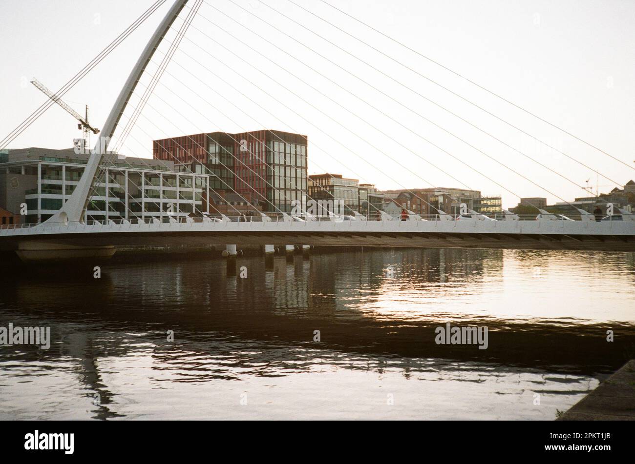 Samuel beckett bridge dublin sunset hi-res stock photography and images ...