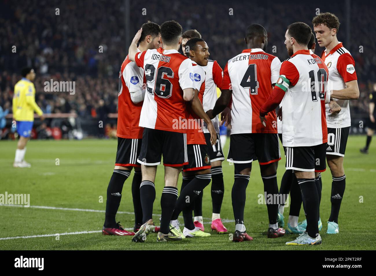 ROTTERDAM - (LR) Santiago Gimenez of Feyenoord, Oussama Idrissi of Feyenoord, Igor Paixao of ...