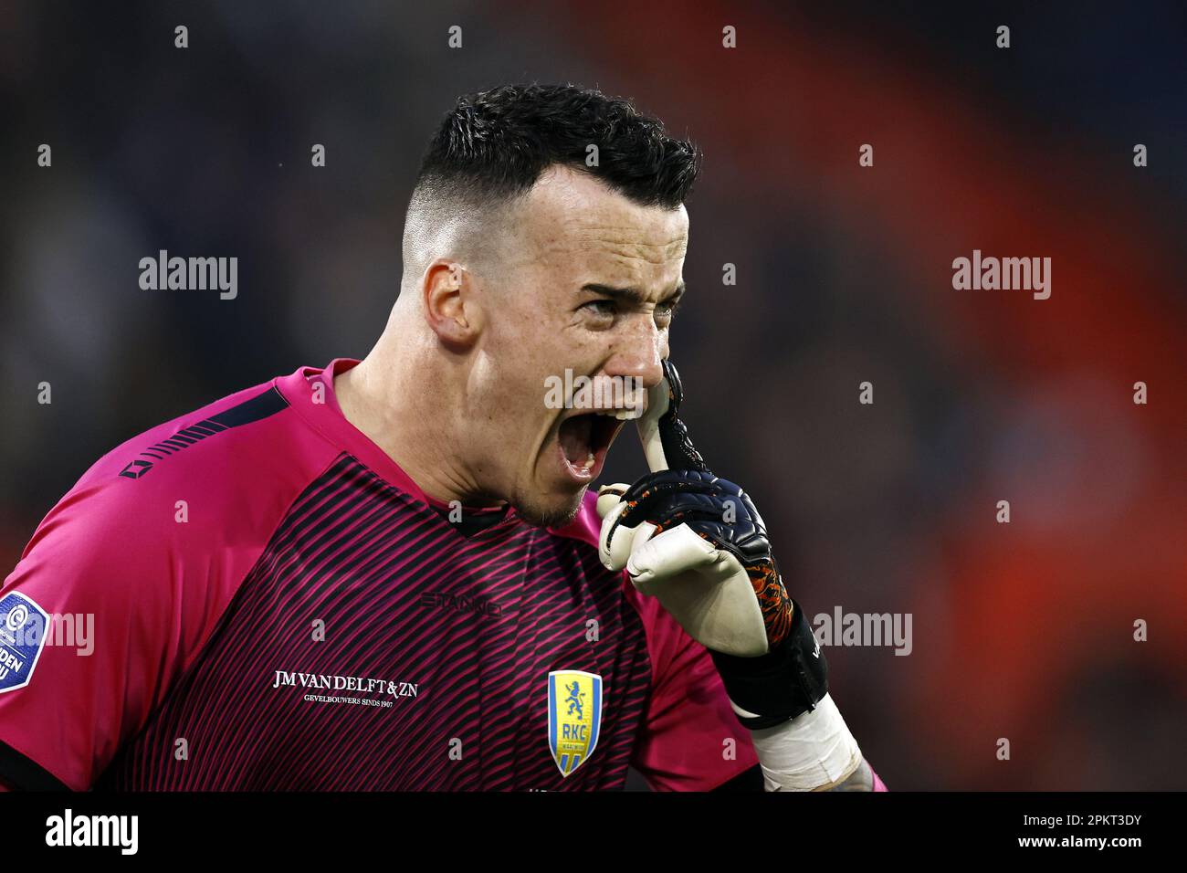 ROTTERDAM - RKC Waalwijk goalkeeper Etienne Vaessen during the Dutch ...